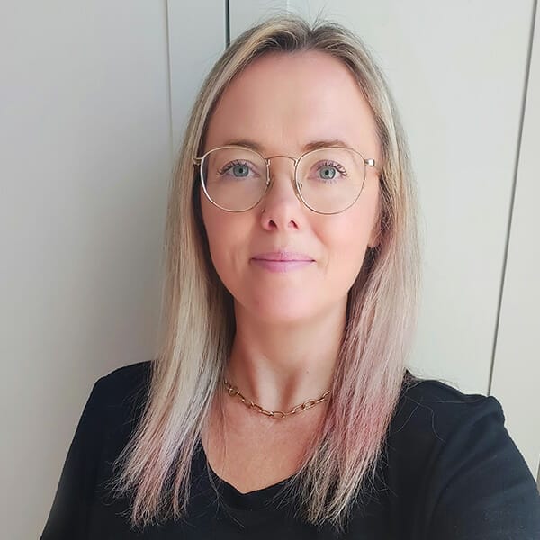 Sarah Bourque - LiveDifferent